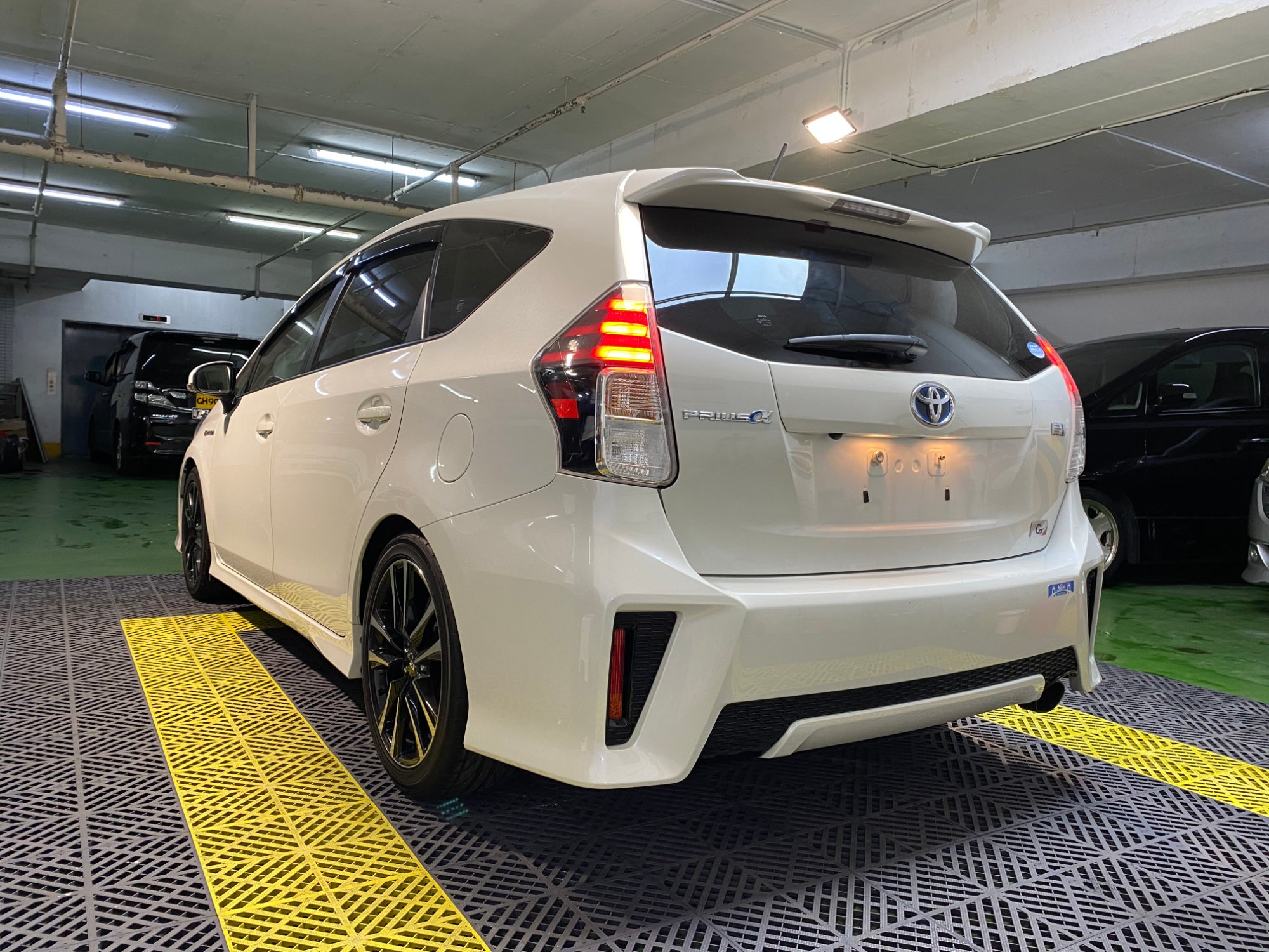 豐田 Toyota PRIUS V alpha GS HYBRID - Price.com.hk 汽車買賣平台