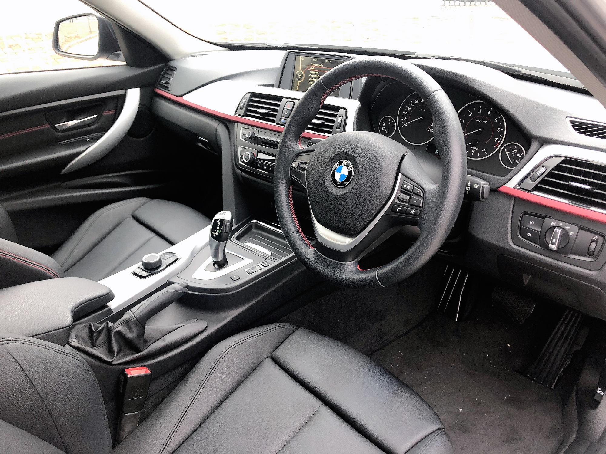 寶馬 BMW 316IA 320iA 328iA SPORT F30 - Price.com.hk 汽車買賣平台