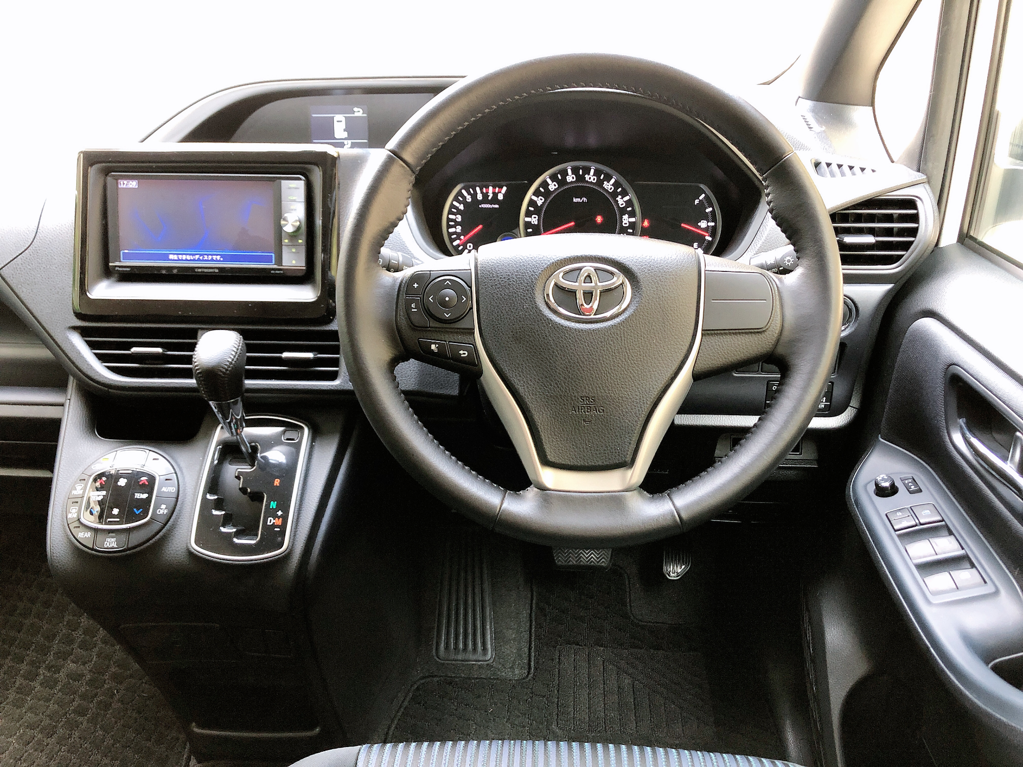 豐田 Toyota VOXY NOAH ZS ZRR80 - Price.com.hk 汽車買賣平台