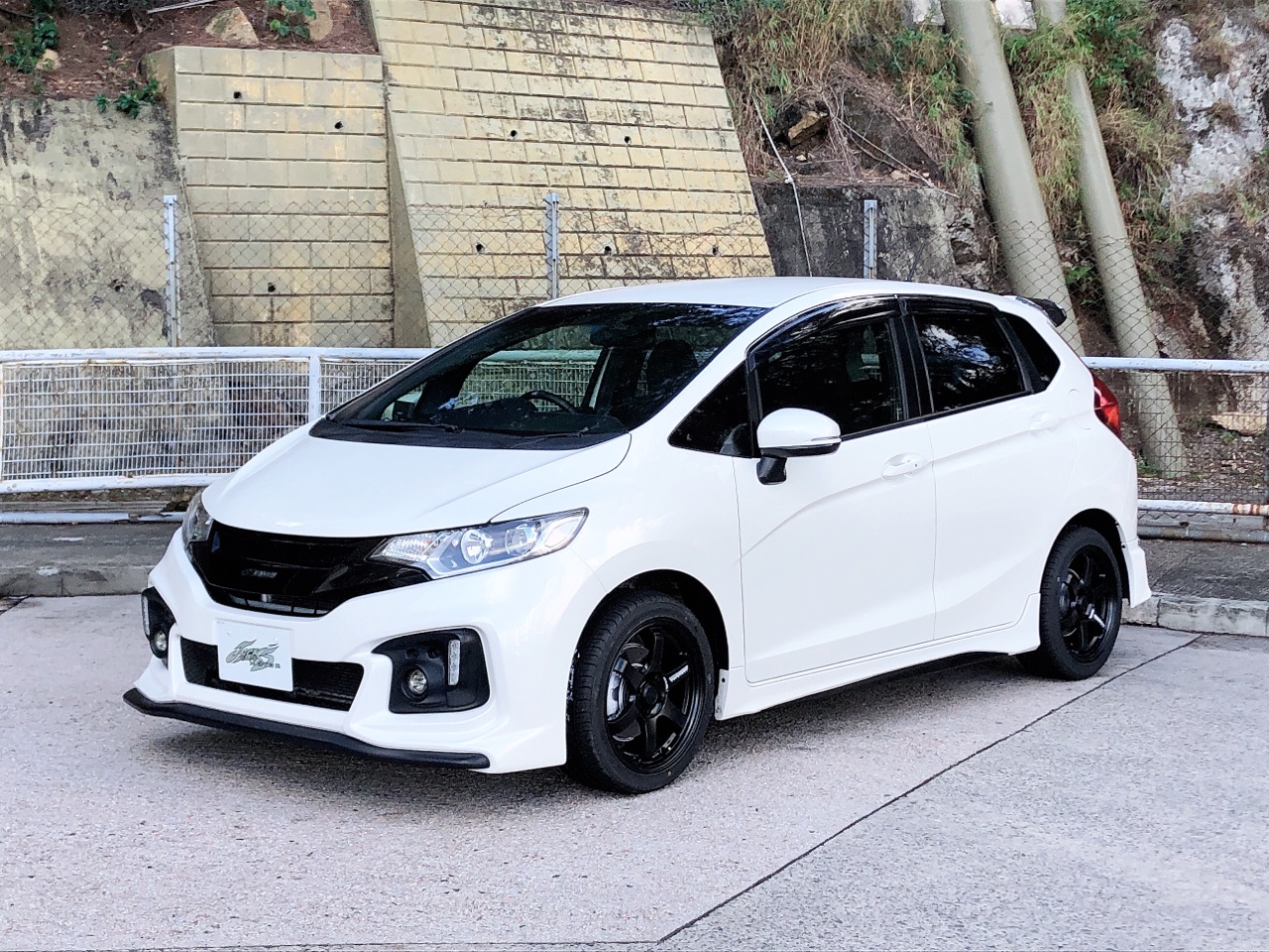 本田 Honda FIT GK5 RS MUGEN 6MT FACELIFT - Price.com.hk 汽車買賣平台