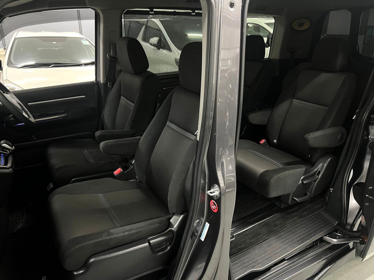 本田 Honda STEPWGN HYBRID RP5 MUGEN - Price.com.hk 汽車買賣平台