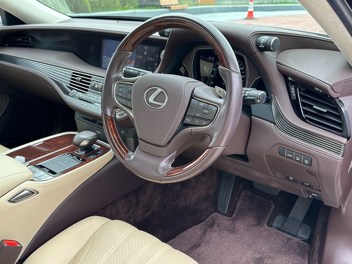 凌志 Lexus LS350 - Price.com.hk 汽車買賣平台
